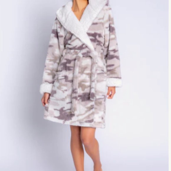 PJ Salvage | Intimates & Sleepwear | Pj Salvage Camo Womens Cozy Robe ...